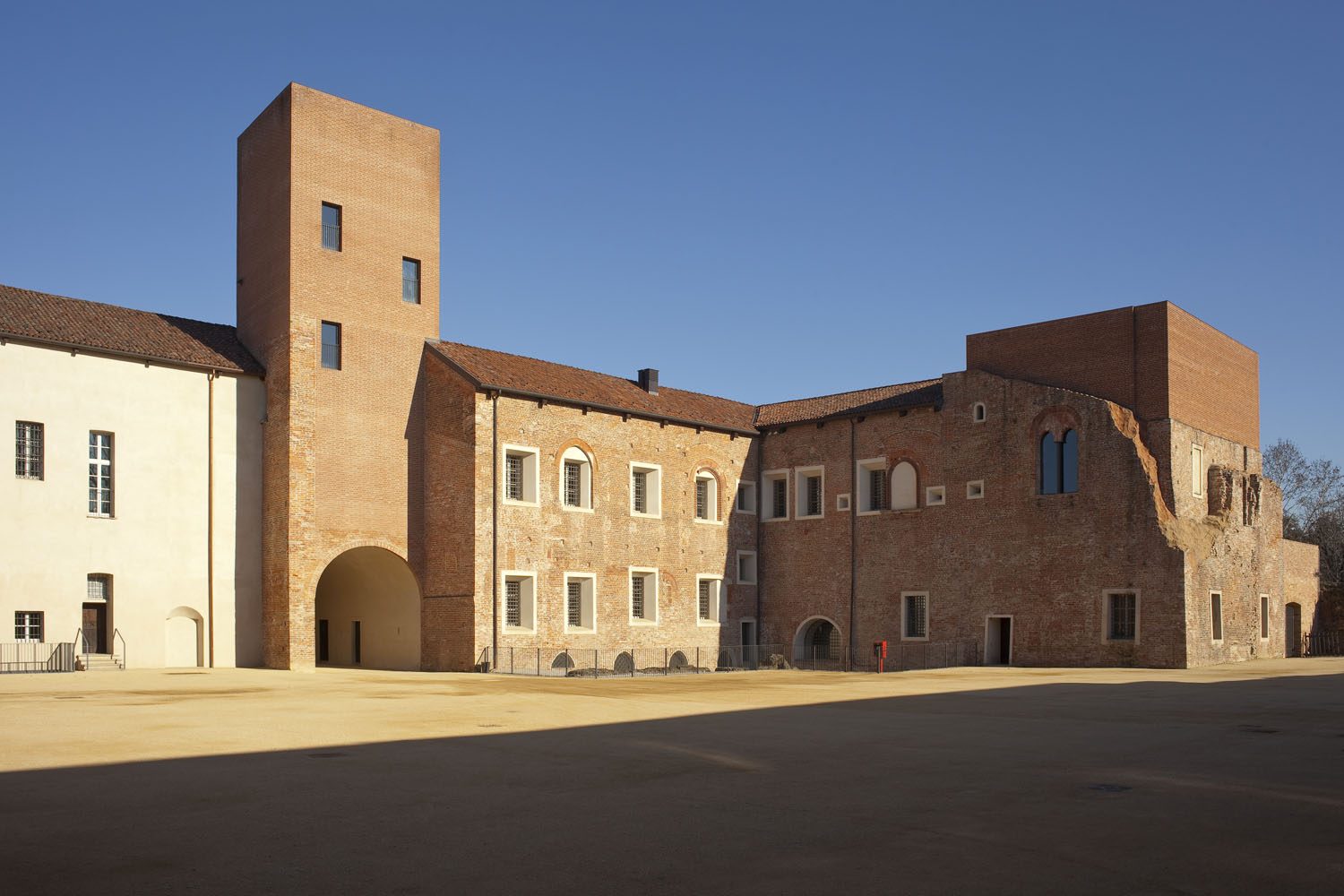 Castle in Novara - Idealwork - Pavimenti e rivestimenti in cemento