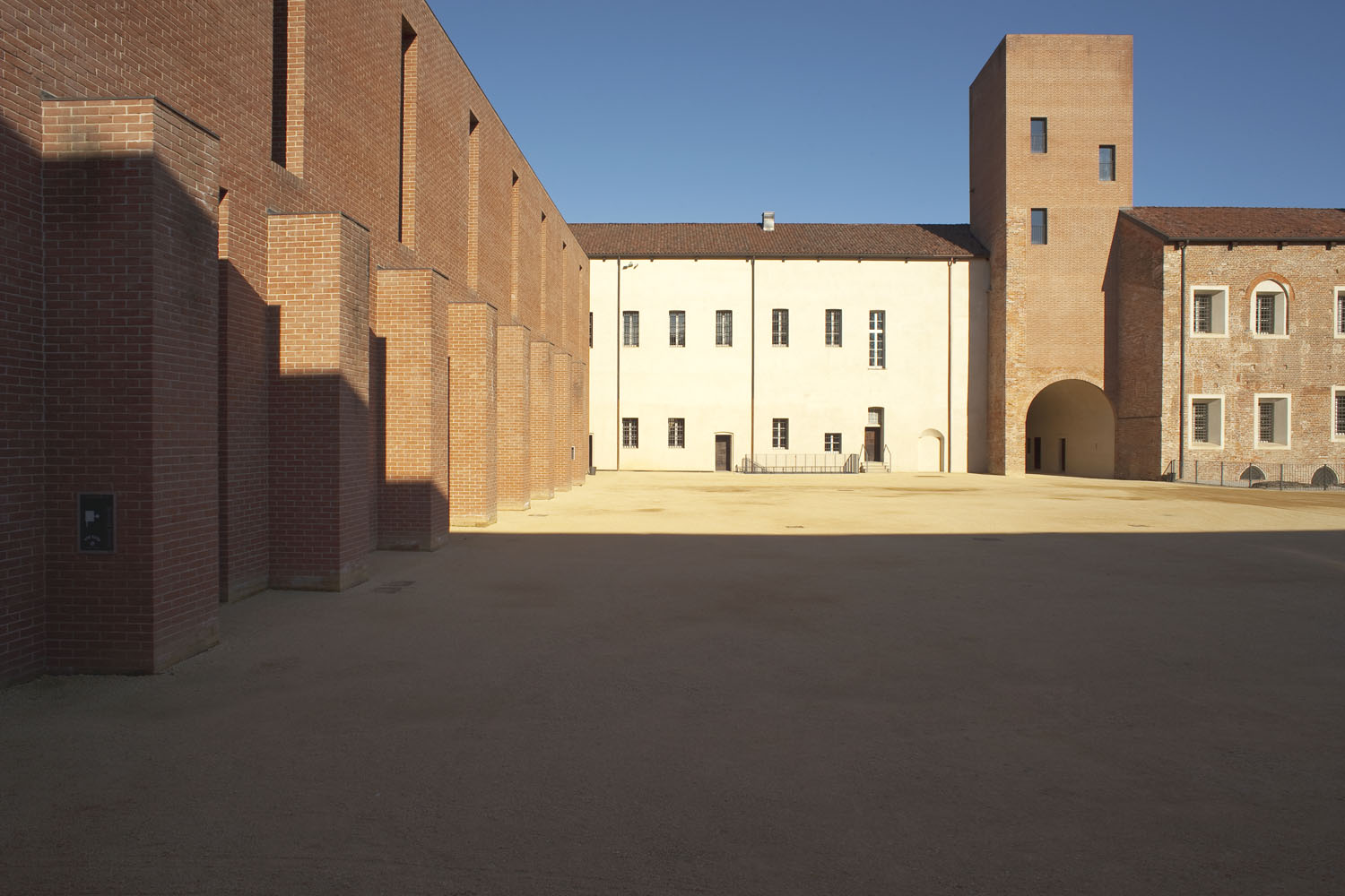 Castle in Novara - Idealwork - Pavimenti e rivestimenti in cemento
