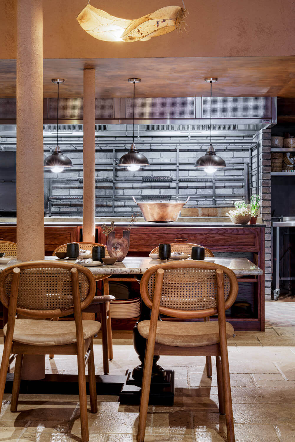 Cavita Restaurant - Ideal Work: concrete finishes