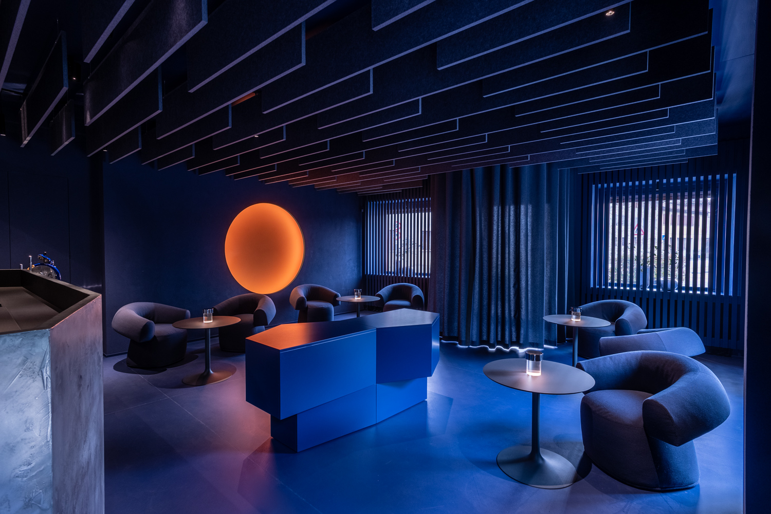 Blue Lounge - Decorative Concrete - Ideal Work